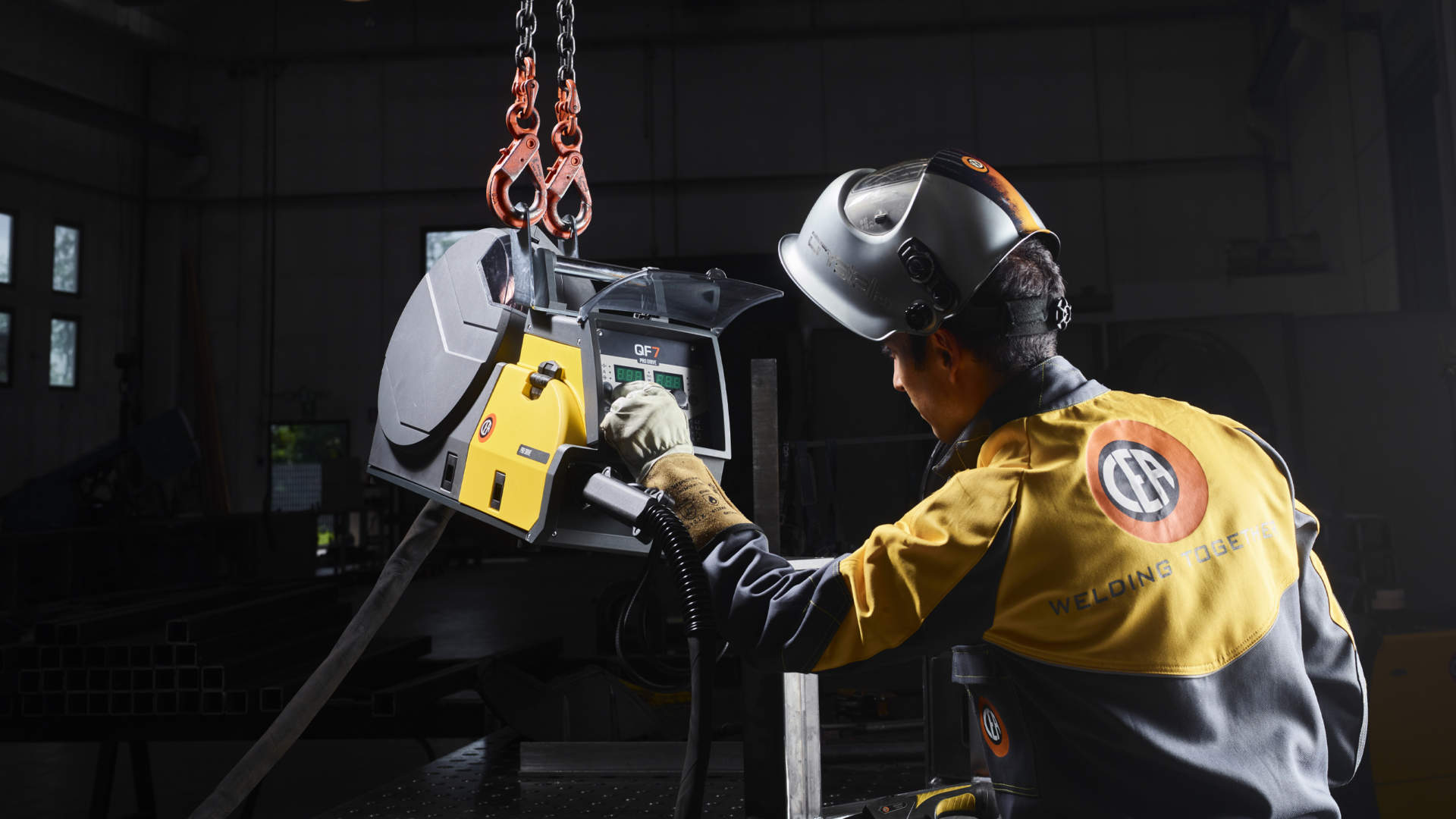 QF7 PRO DRIVE: wire feeder with high technology