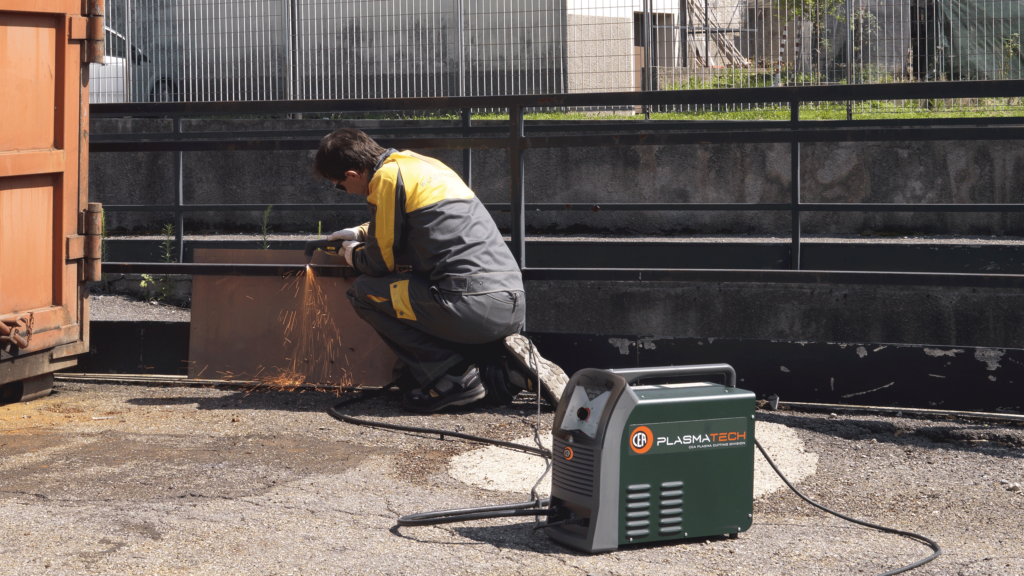 SHARK 35 COMPRESSOR IS IN THE BUSINESS | CEA Welding